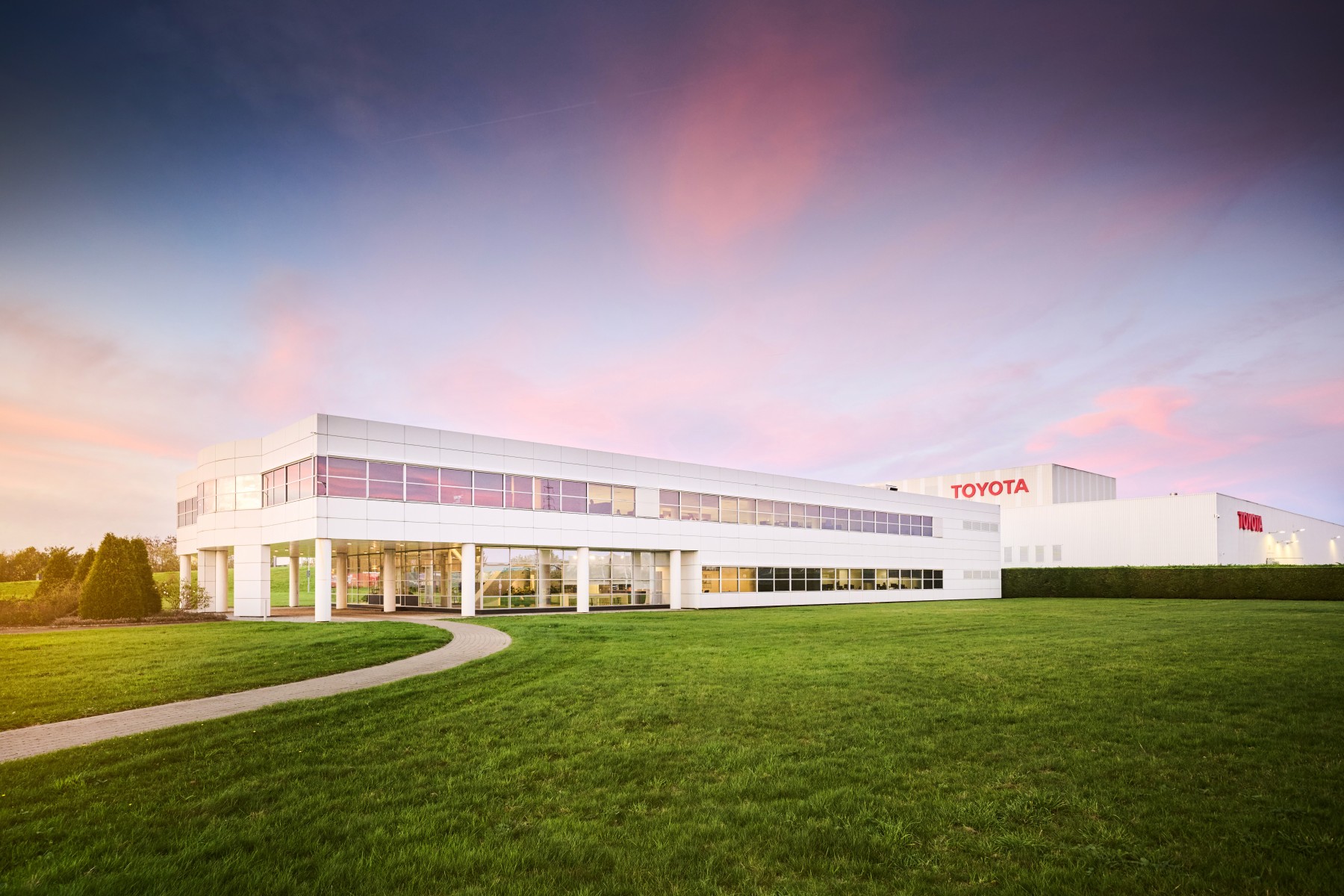 Toyota Parts Centre Europe (TPCE) celebrates its 30th anniversary this year