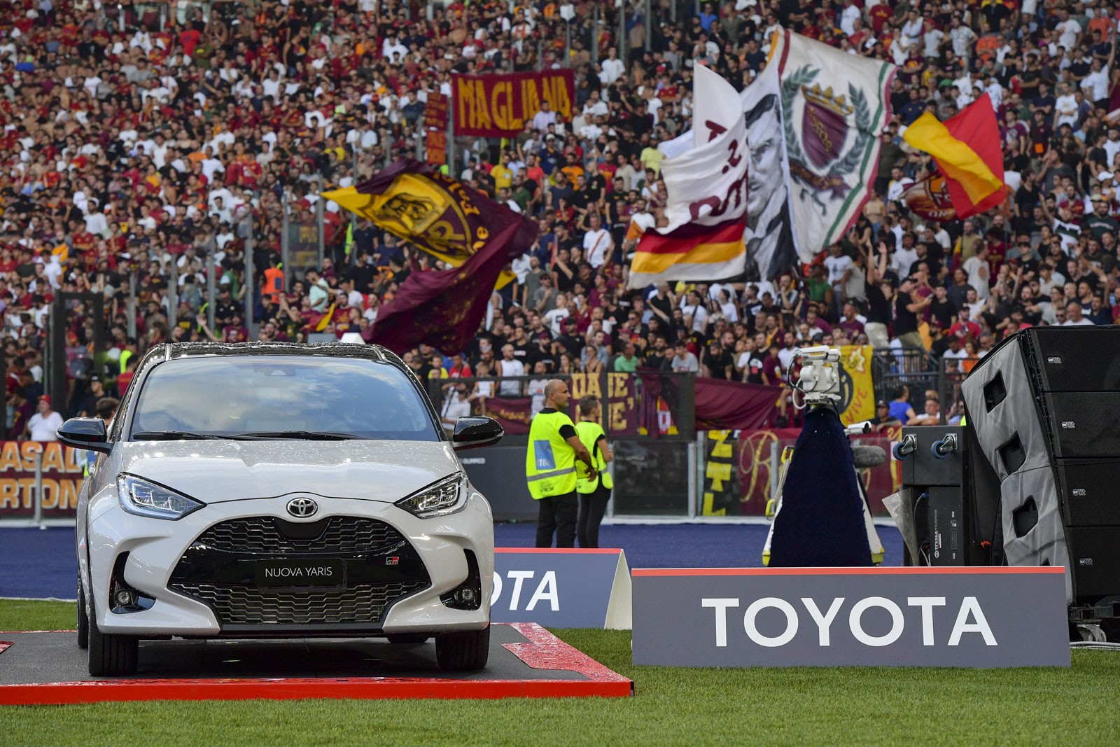UNA TOYOTA YARIS HYBRID GR SPORT PER LA VINCITRICE DEL CONCORSO ‘OGNI ...