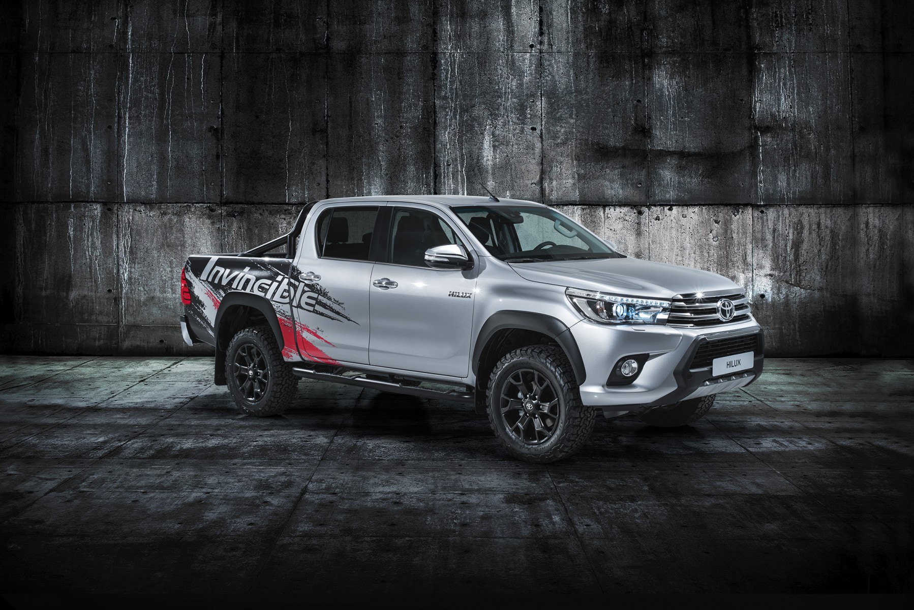 Hilux Invincible 50 show car - 7-8 Front