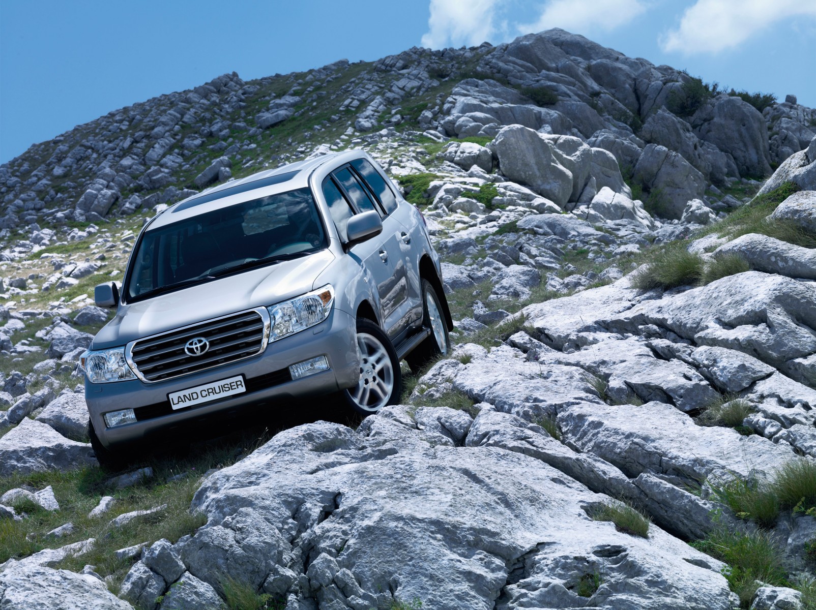All-new Land Cruiser V8