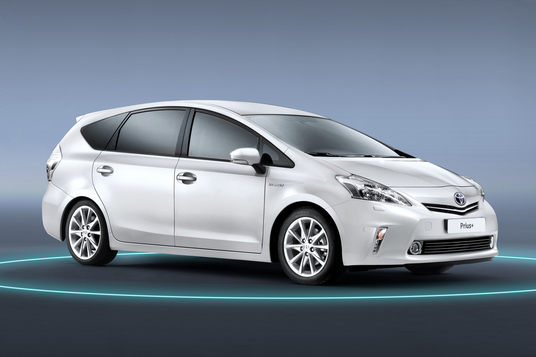 Frankfurt 2011: Prius+, the Prius for people who need more Prius