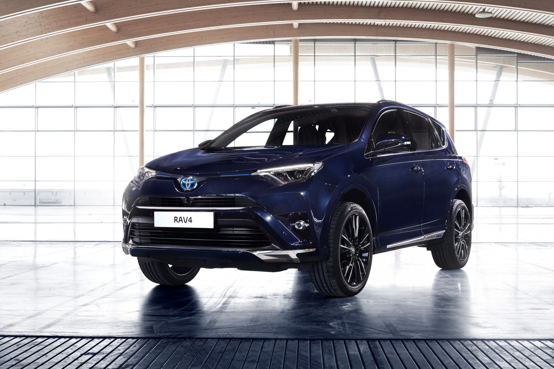 RAV4 Hybrid Sapphire Show Car at Geneva Motor Show