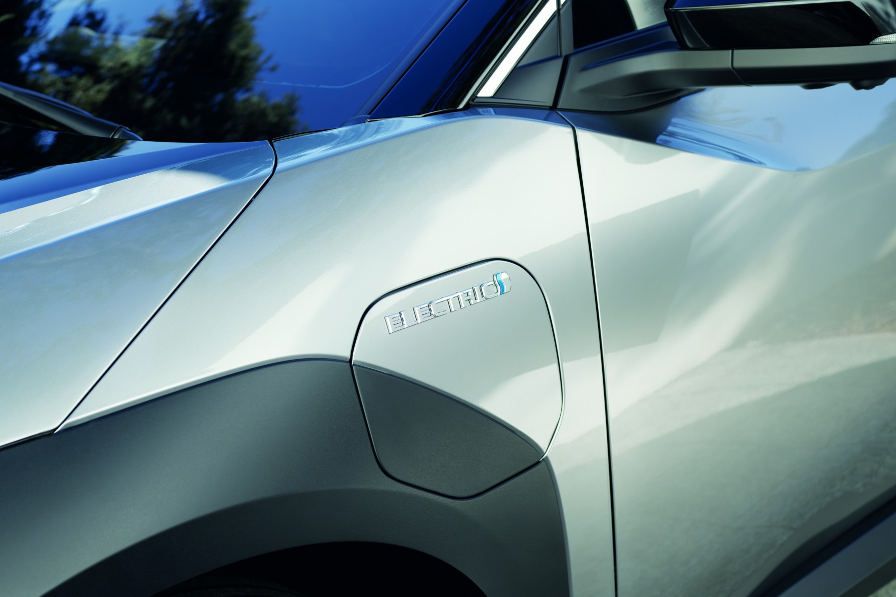 TOY_bZ4X_2021_PRELAUNCH_HUB_BRAND_IMG_Detail_Exterior_06[1]