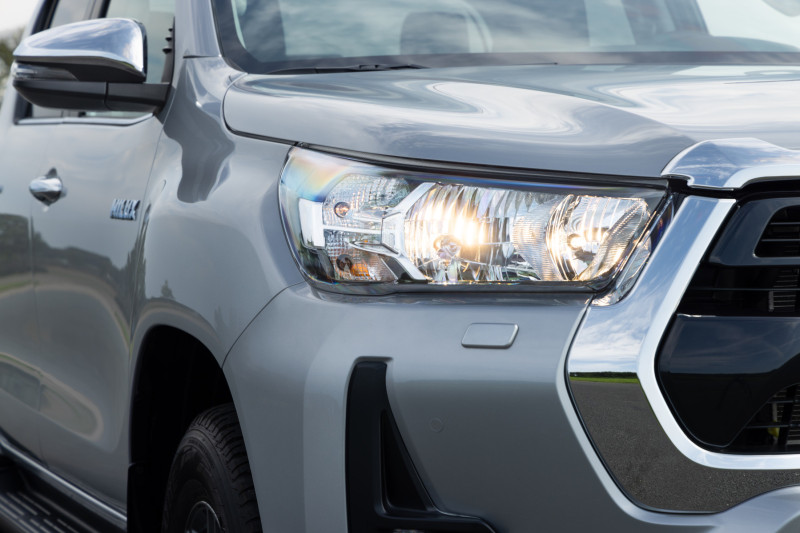 The new Toyota Hilux Hybrid 48V: uncompromised capabilities from the ...