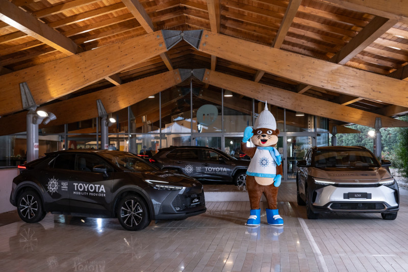 TOYOTA CONSEGNA LE PRIME VETTURE PER I GIOCHI MONDIALI INVERNALI ...