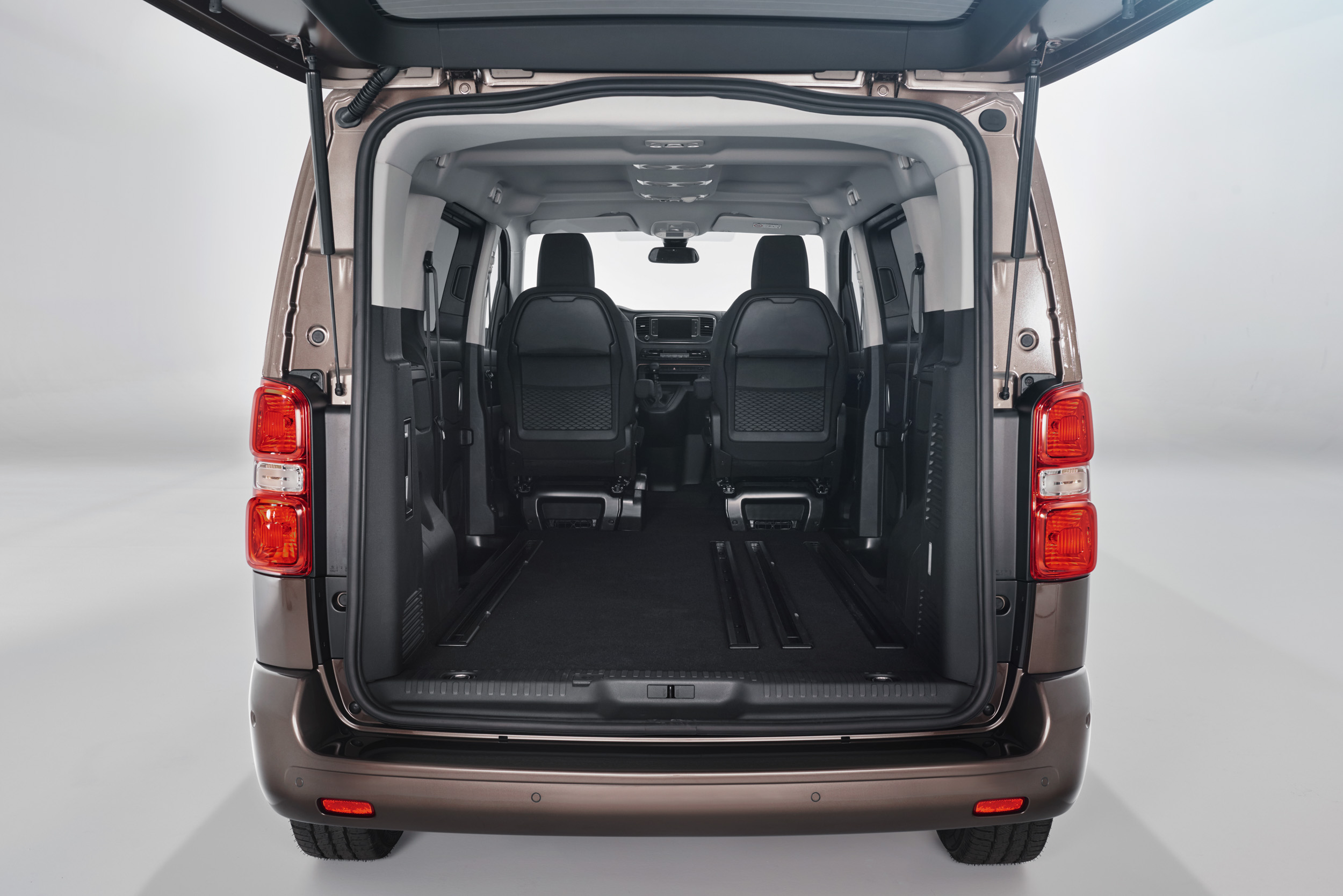 NEW TOYOTA PROACE VERSO