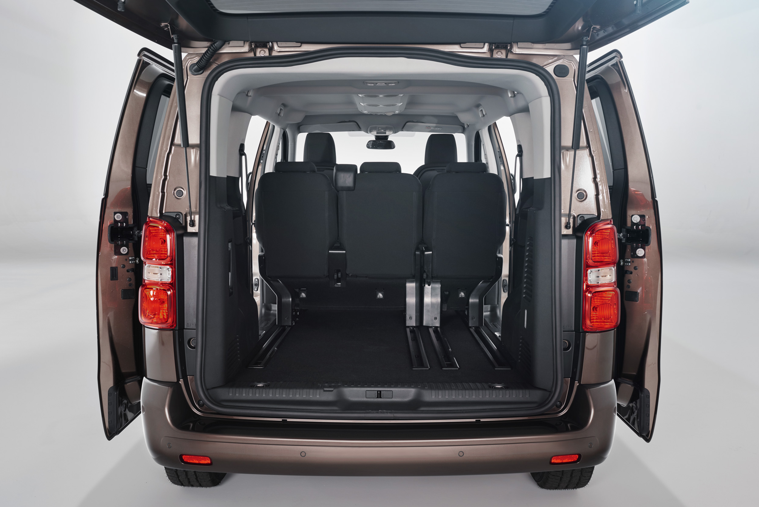 NEW TOYOTA PROACE VERSO