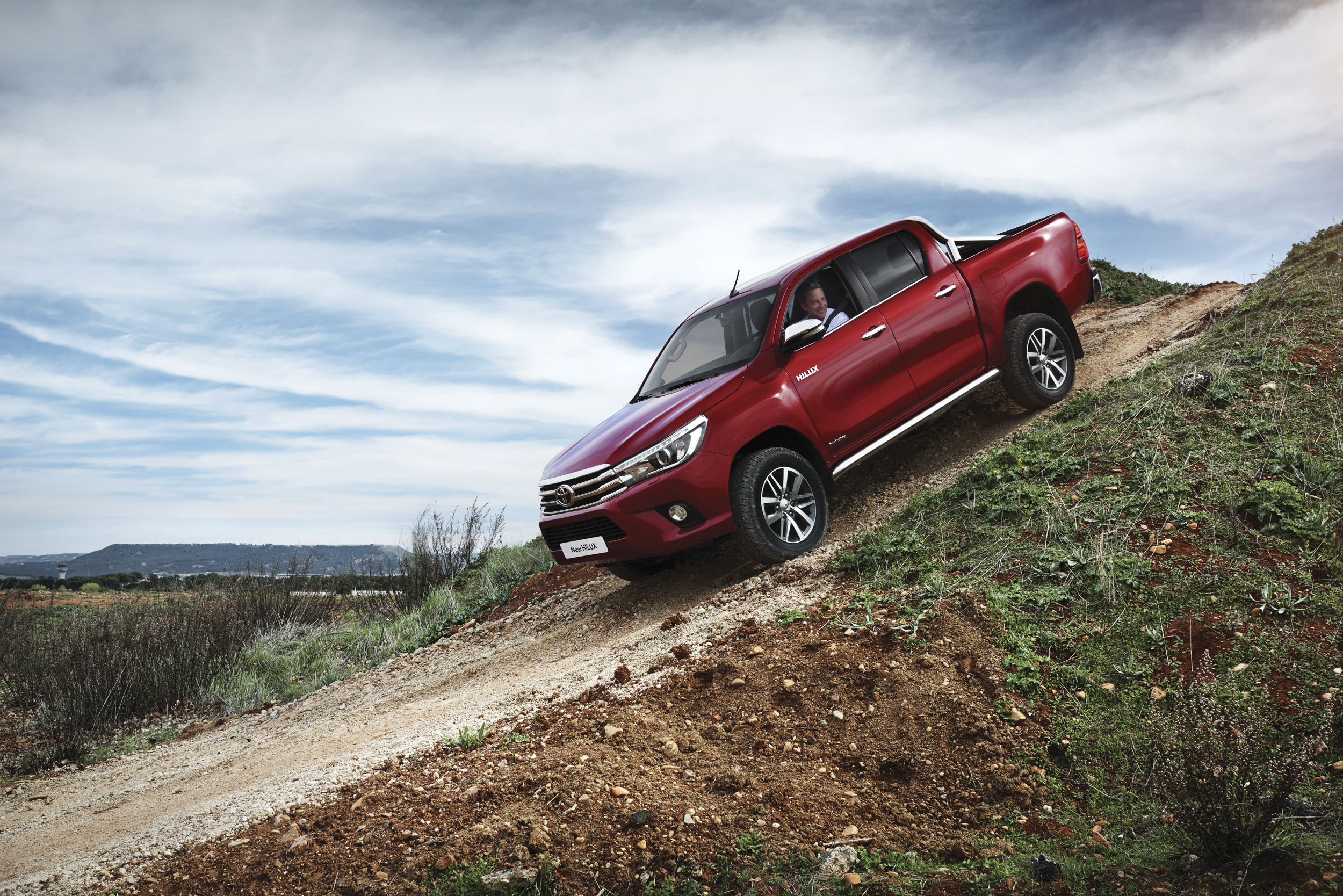 NEW HILUX