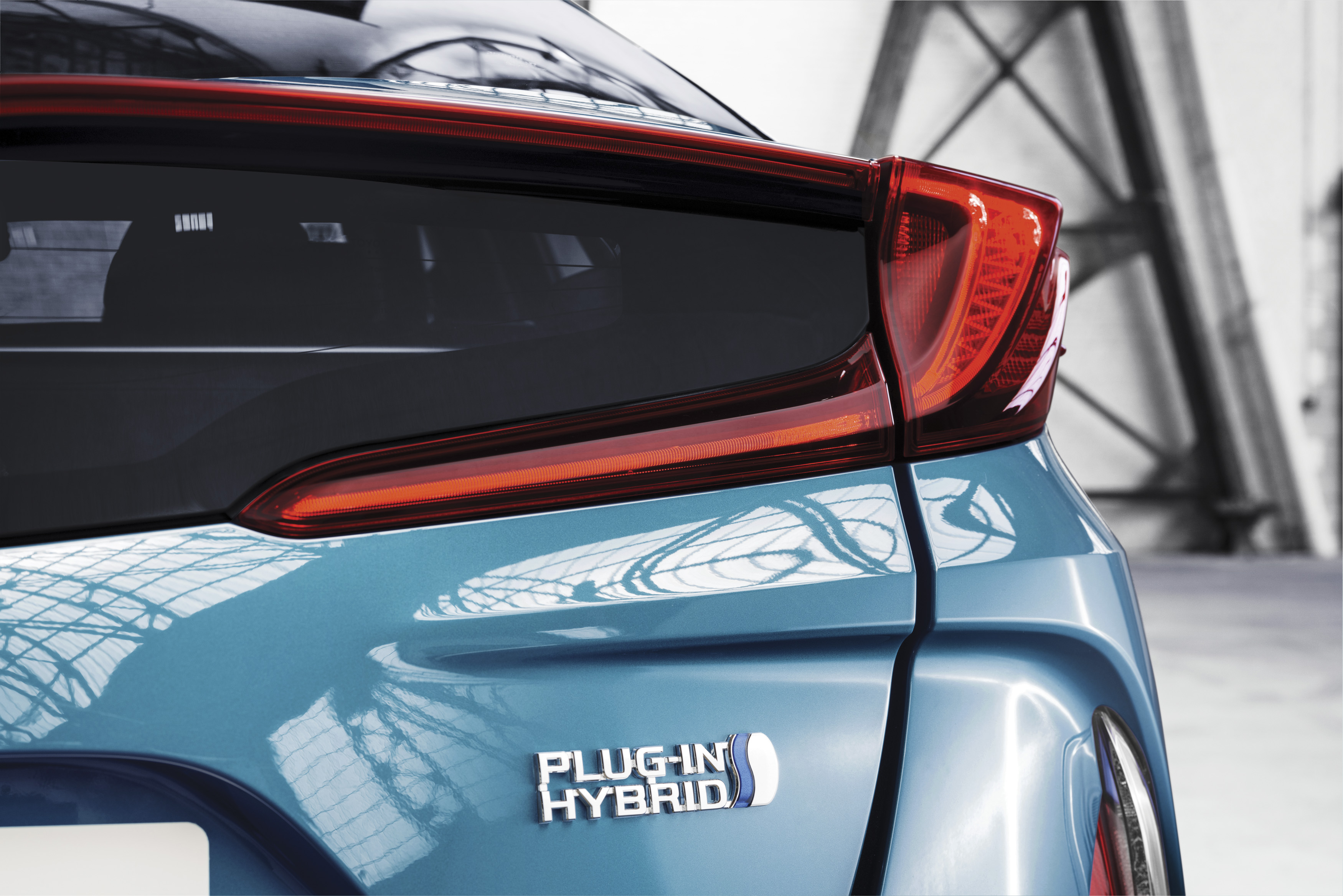 PRIUS PLUG-IN HYBRID