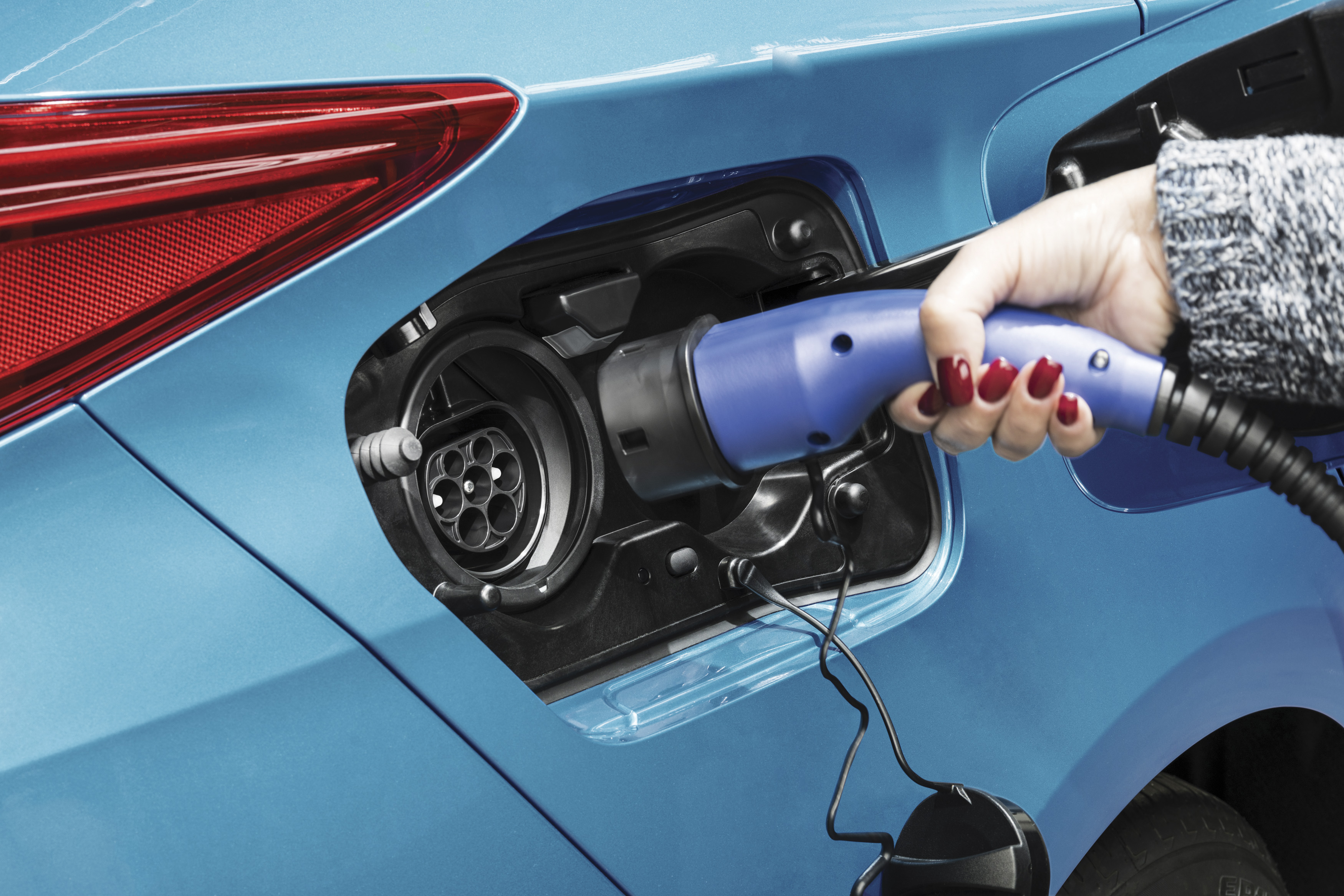PRIUS PLUG-IN HYBRID