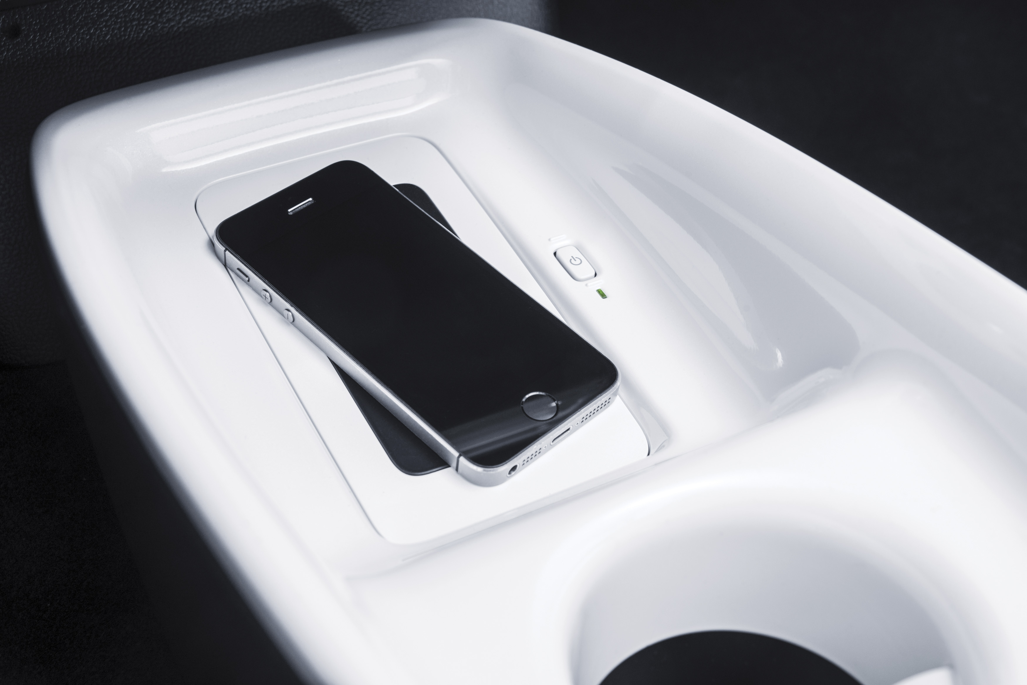 PRIUS PLUG-IN HYBRID