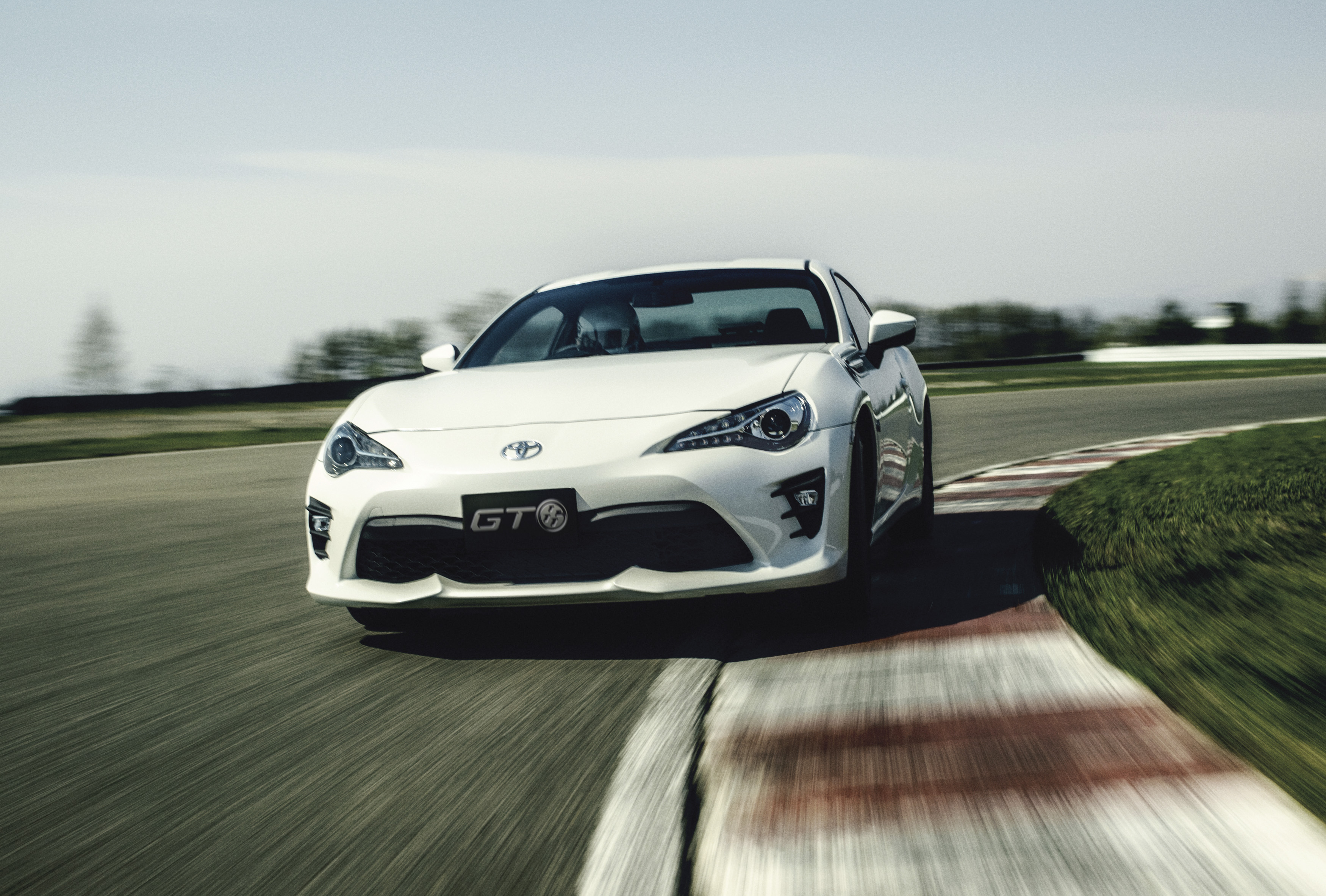 THE 2017 TOYOTA GT86