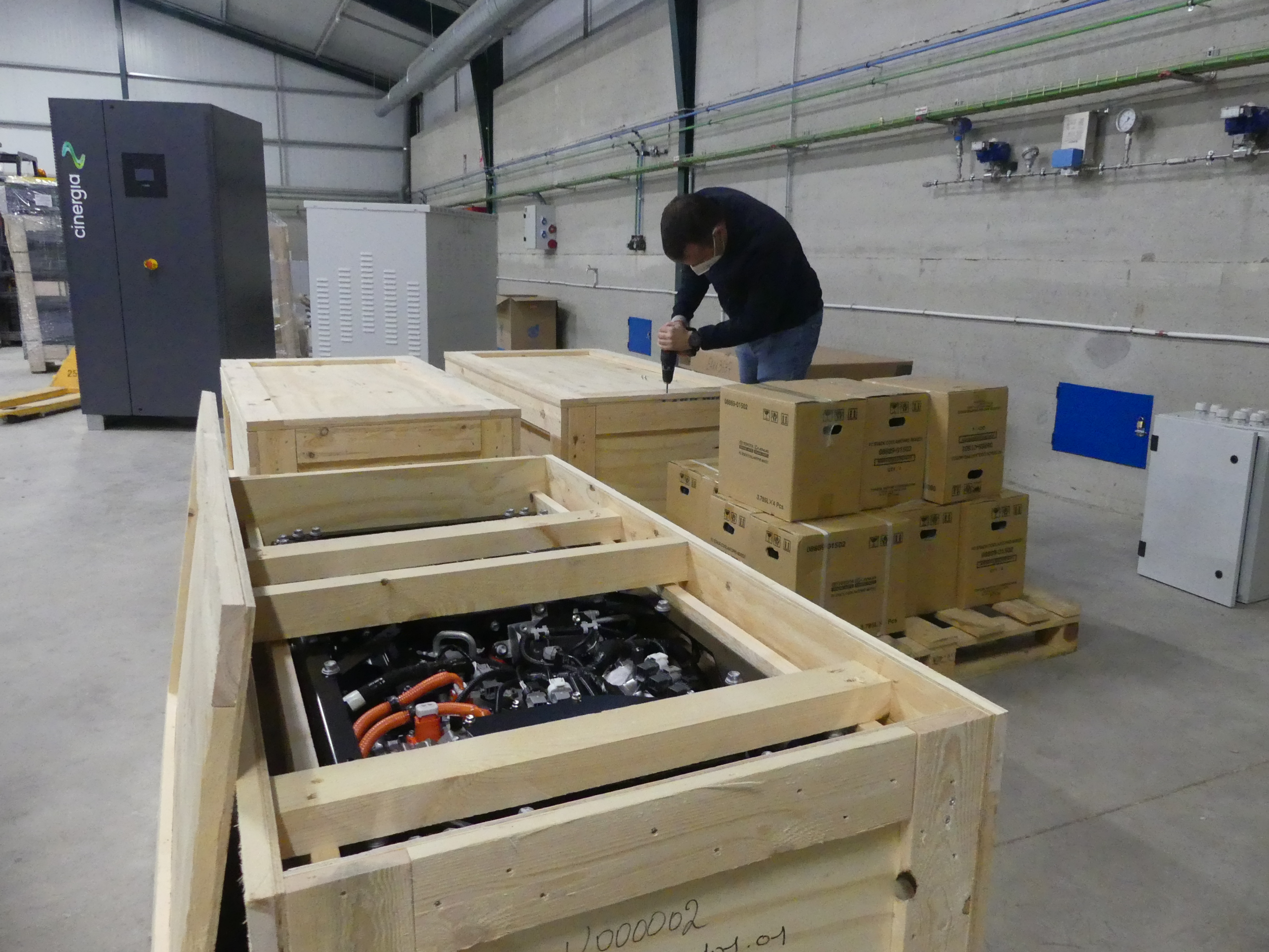 Toyota delivers 6 fuel cell modules for FCH2Rail project