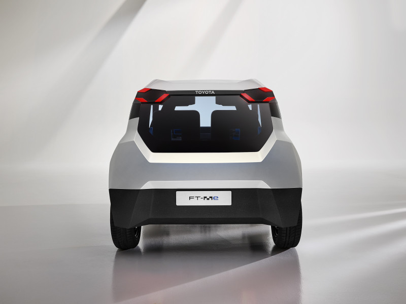 Toyota unveils FT-Me, a new micromobility concept for Europe