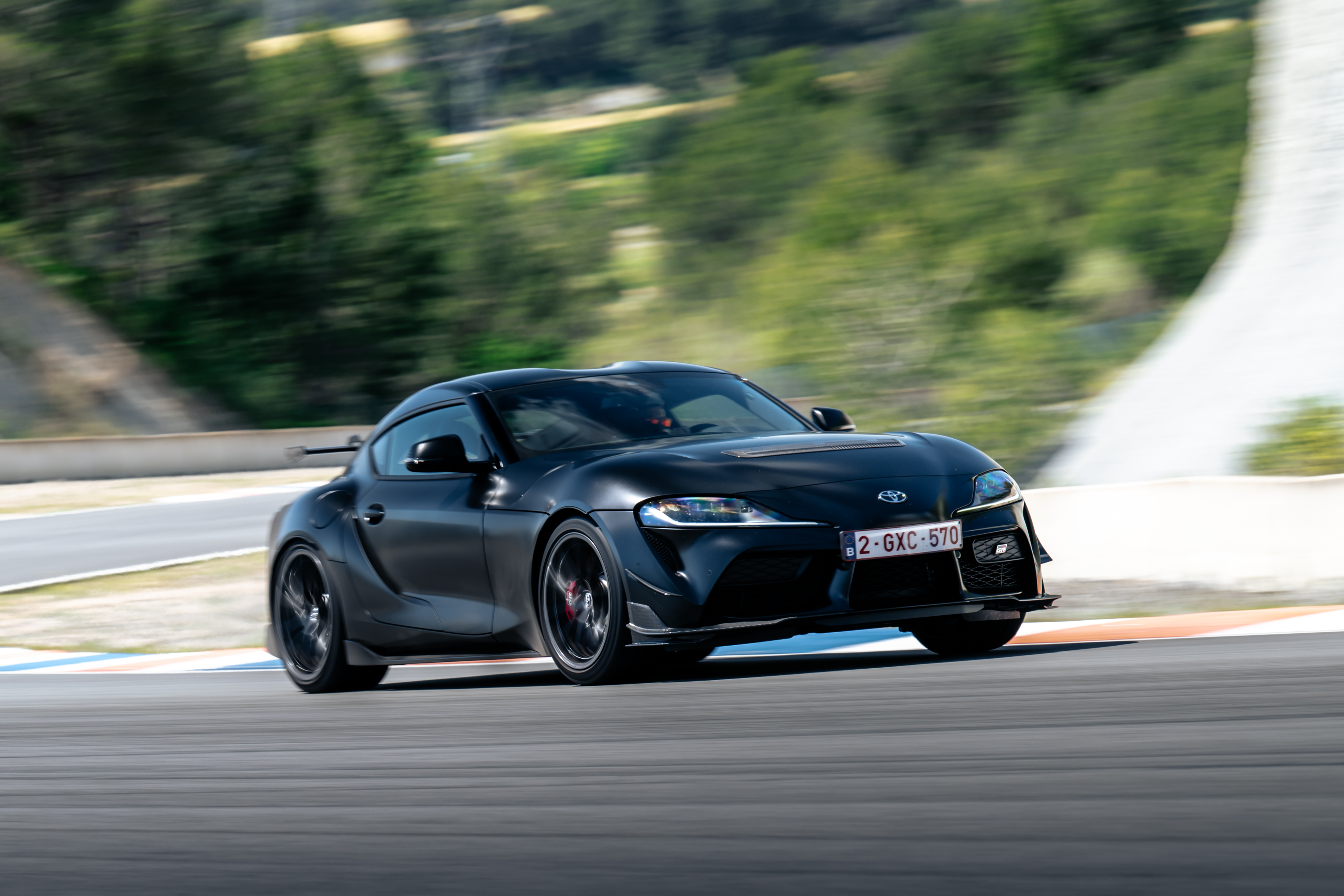 GR Supra oltre ogni limite con la A90 Final Edition e la Lightweight EVO