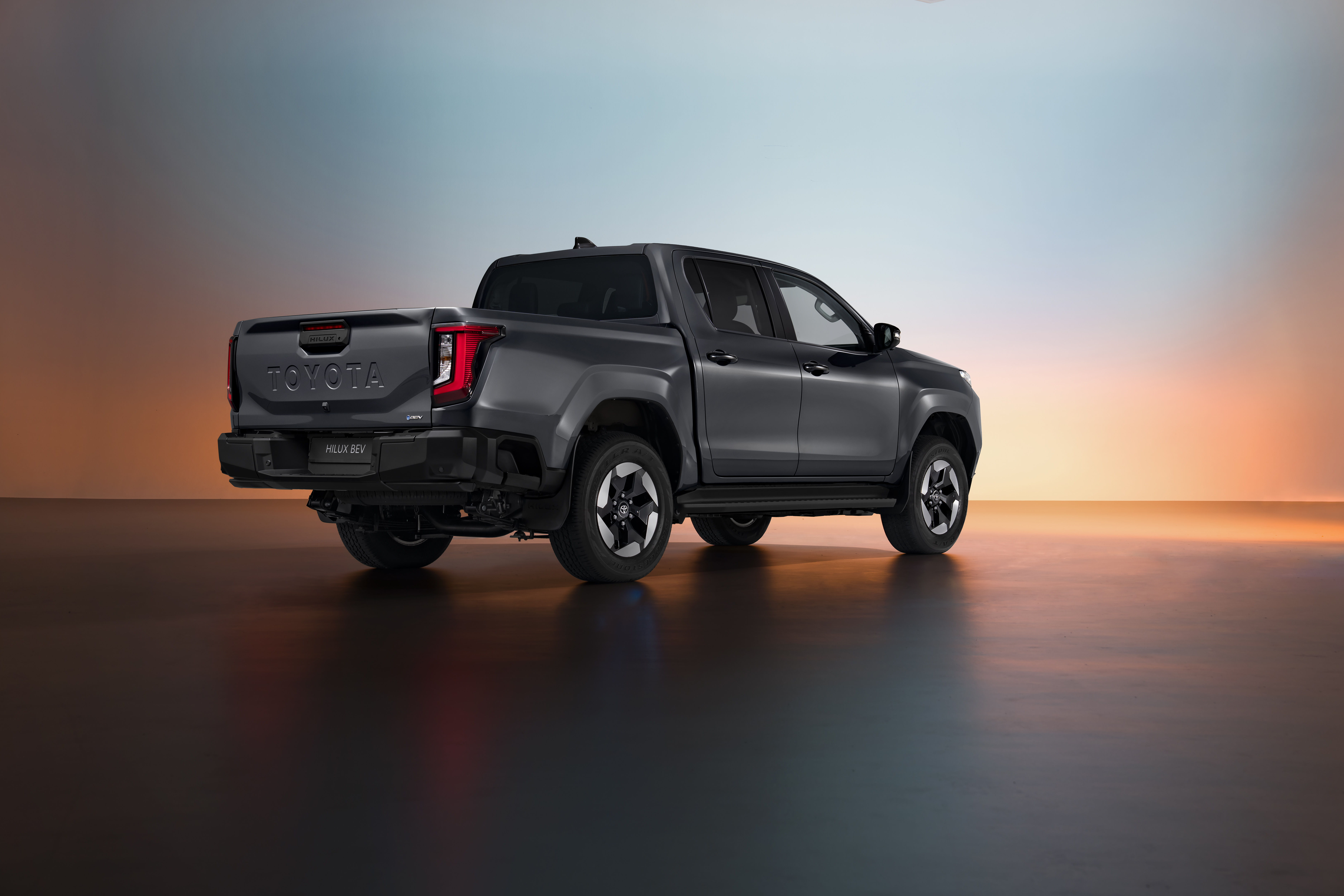 Toyota announces the all-new Hilux, including a first battery electric ...