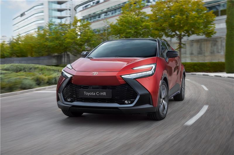 Toyota C-HR Plug-in Hybrid 2025: llega el acabado Spirit junto a ...
