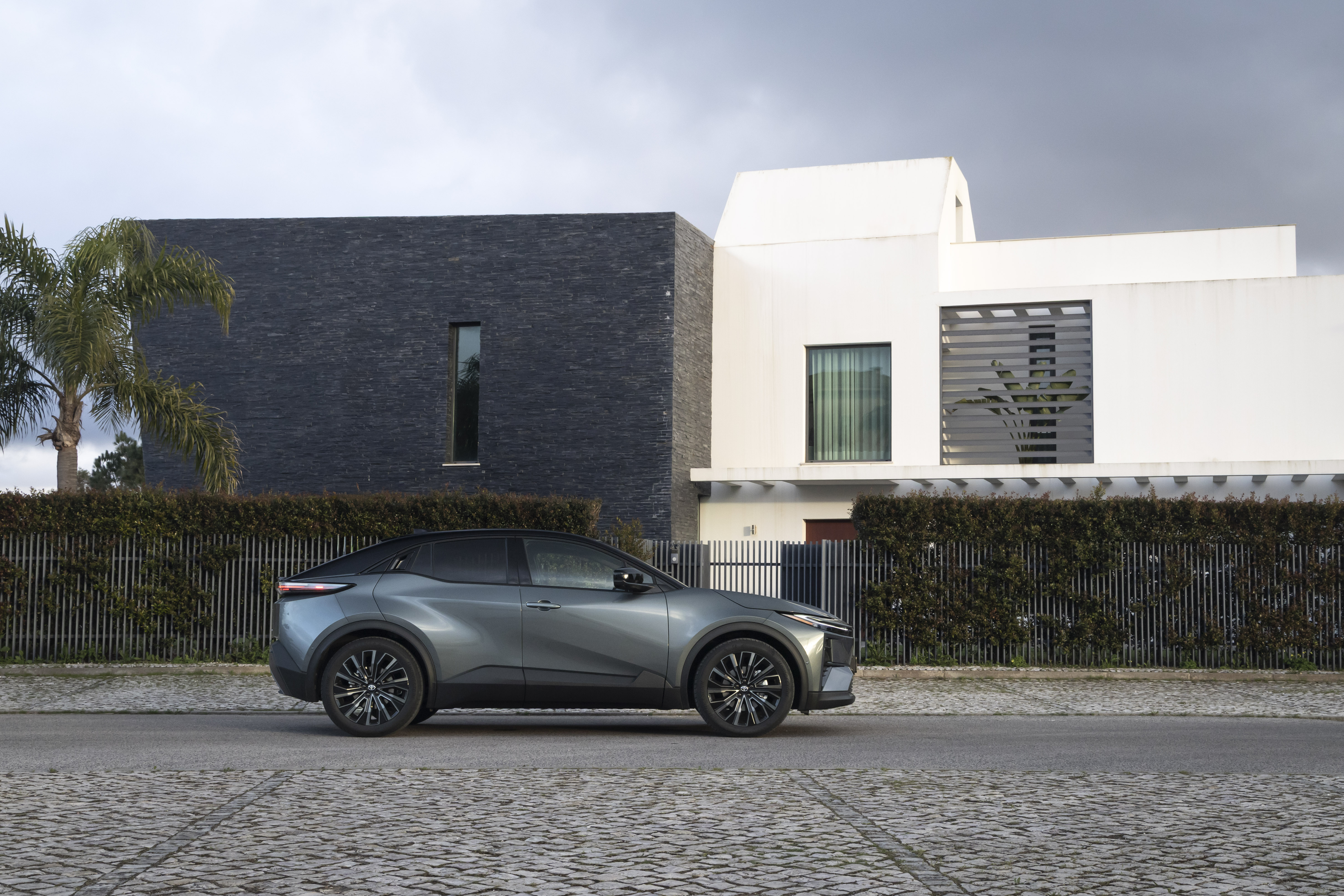 The all-new Toyota C−HR+: stand-out design and superior BEV credentials