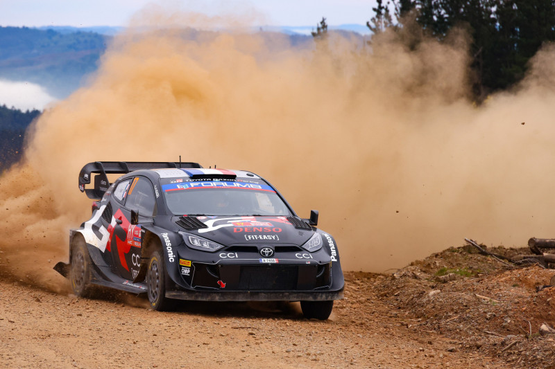 Rally Chile: Day 2