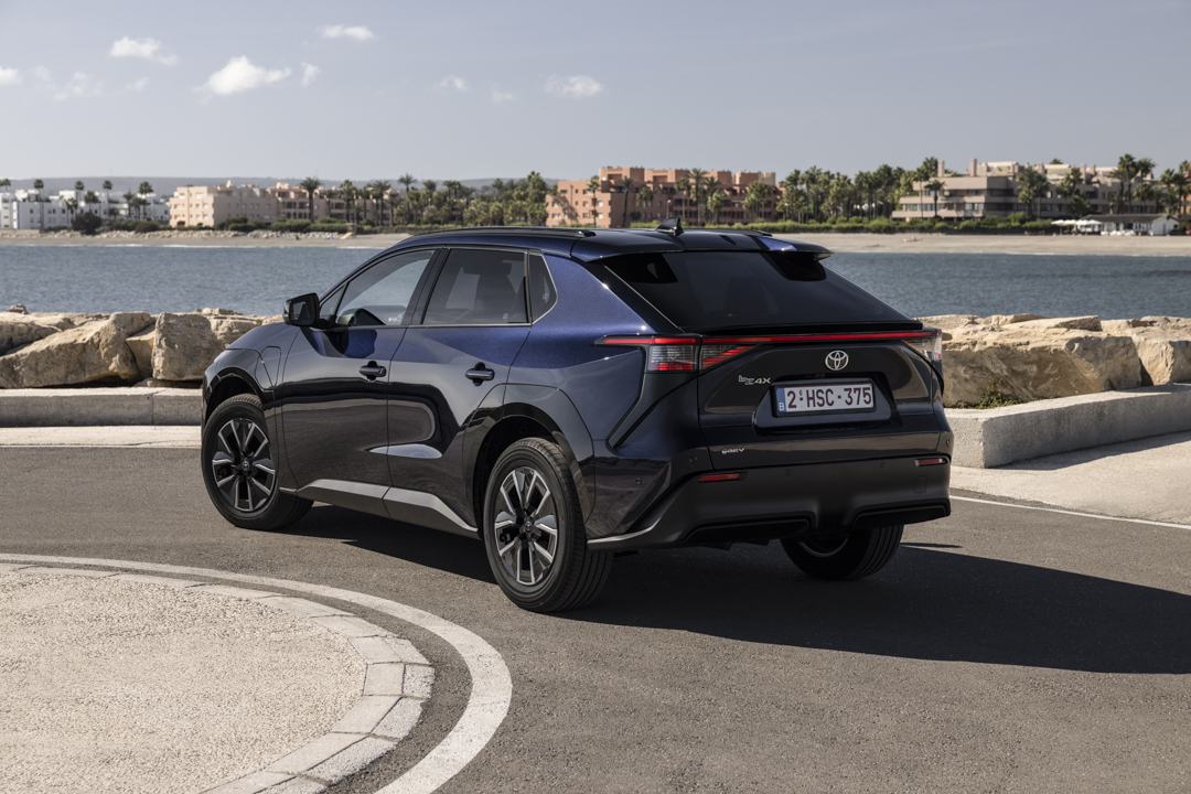 Nuevo Toyota bZ4X 2026: Precios y Gama