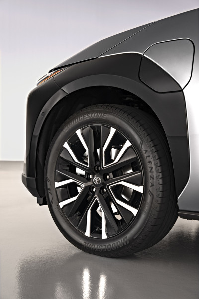 Toyota updates the battery-electric bZ4X for faster charging, more ...