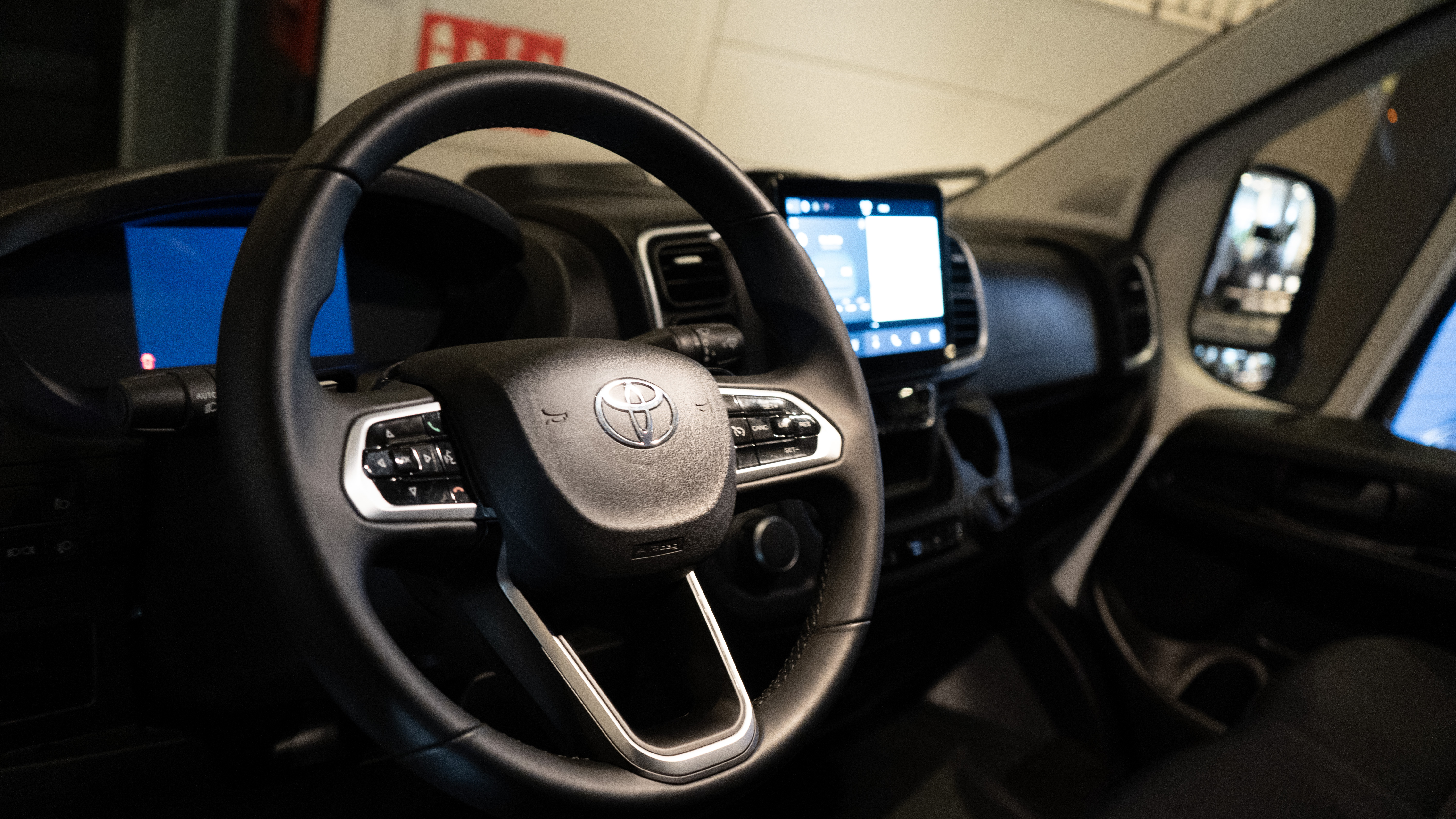 Toyota España presenta la renovada gama Professional