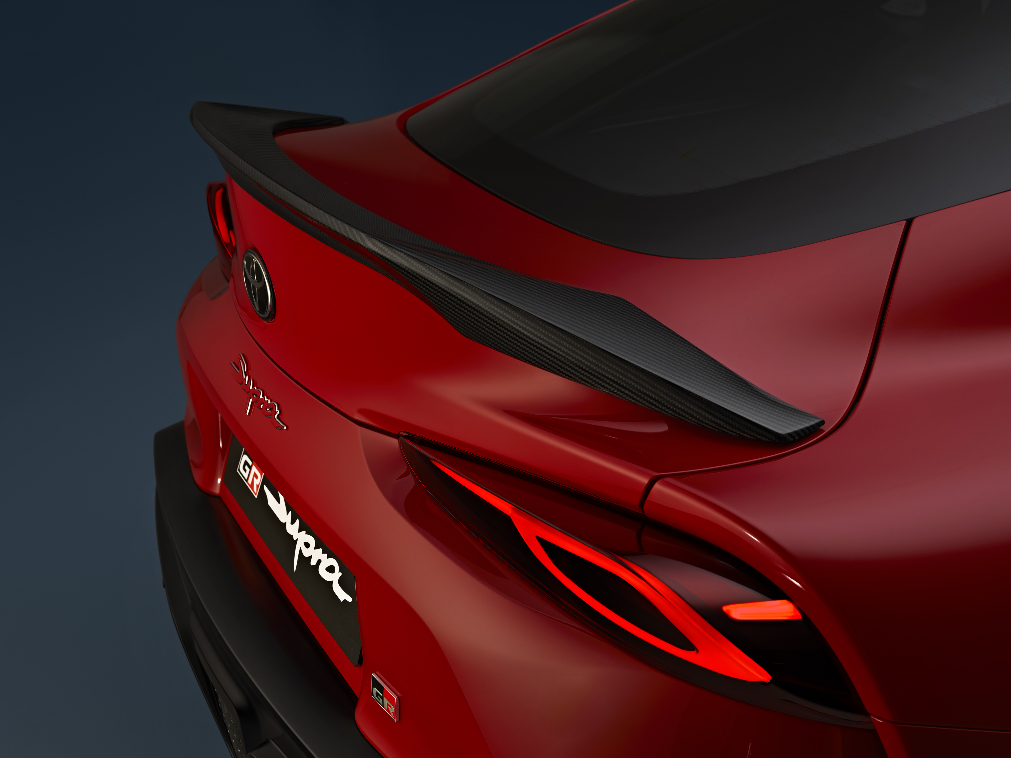 TOYOTA LANCIA LA NUOVA GR SUPRA LIGHTWEIGHT EVO