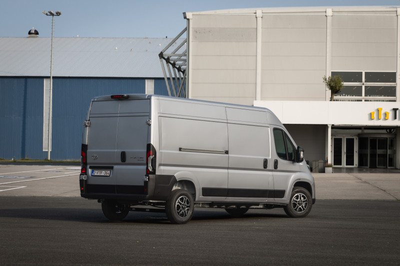 THE ALL-NEW TOYOTA PROACE MAX DELIVERS GREAT CHOICE AND VERSATILITY