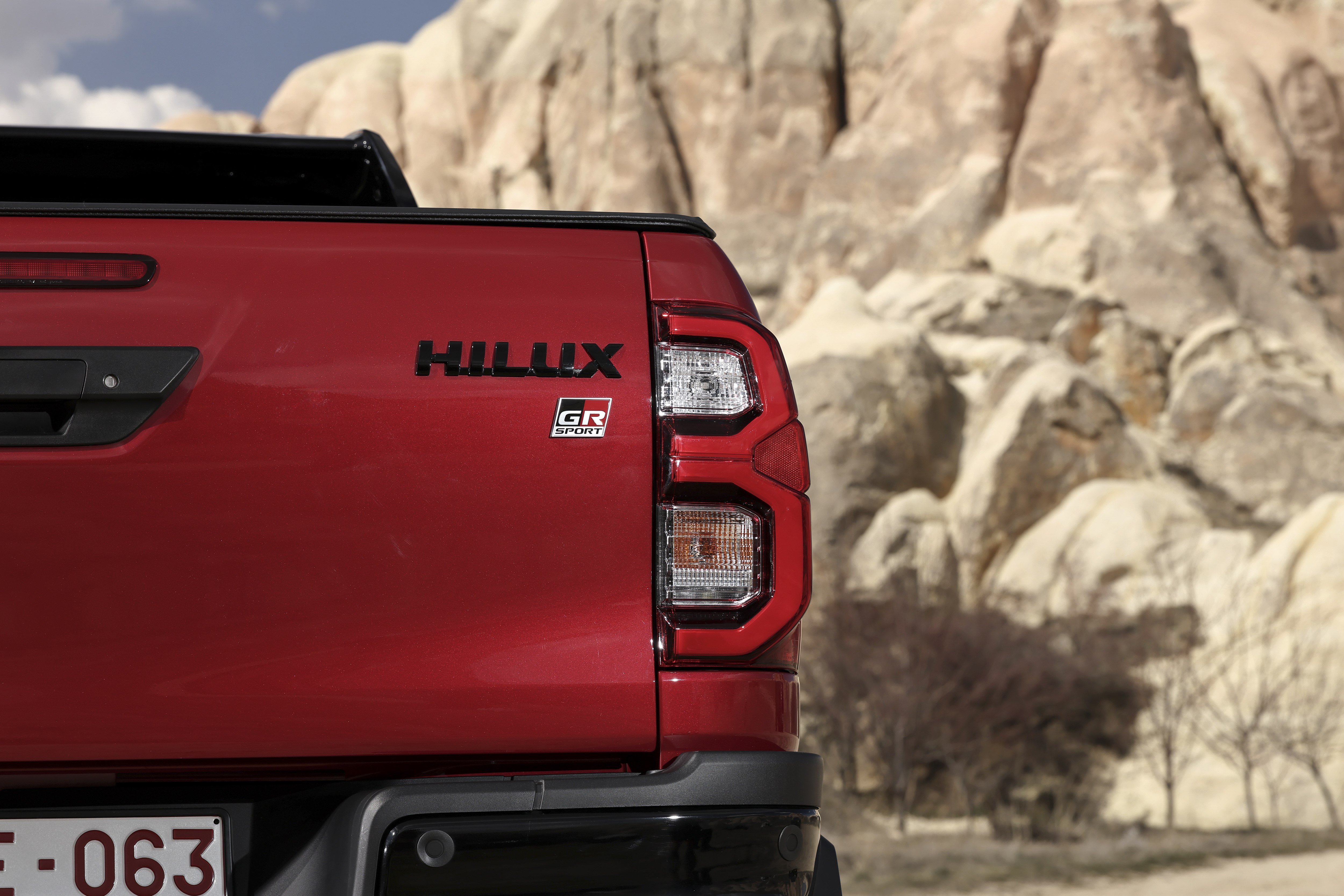 The legend grows: introducing the Toyota Hilux Hybrid 48v and GR SPORT II