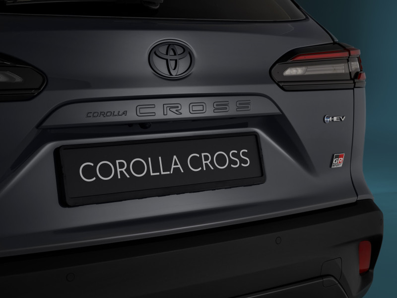 Nuova Corolla Cross: raffinato stile da SUV e una distintiva versione GR SPORT