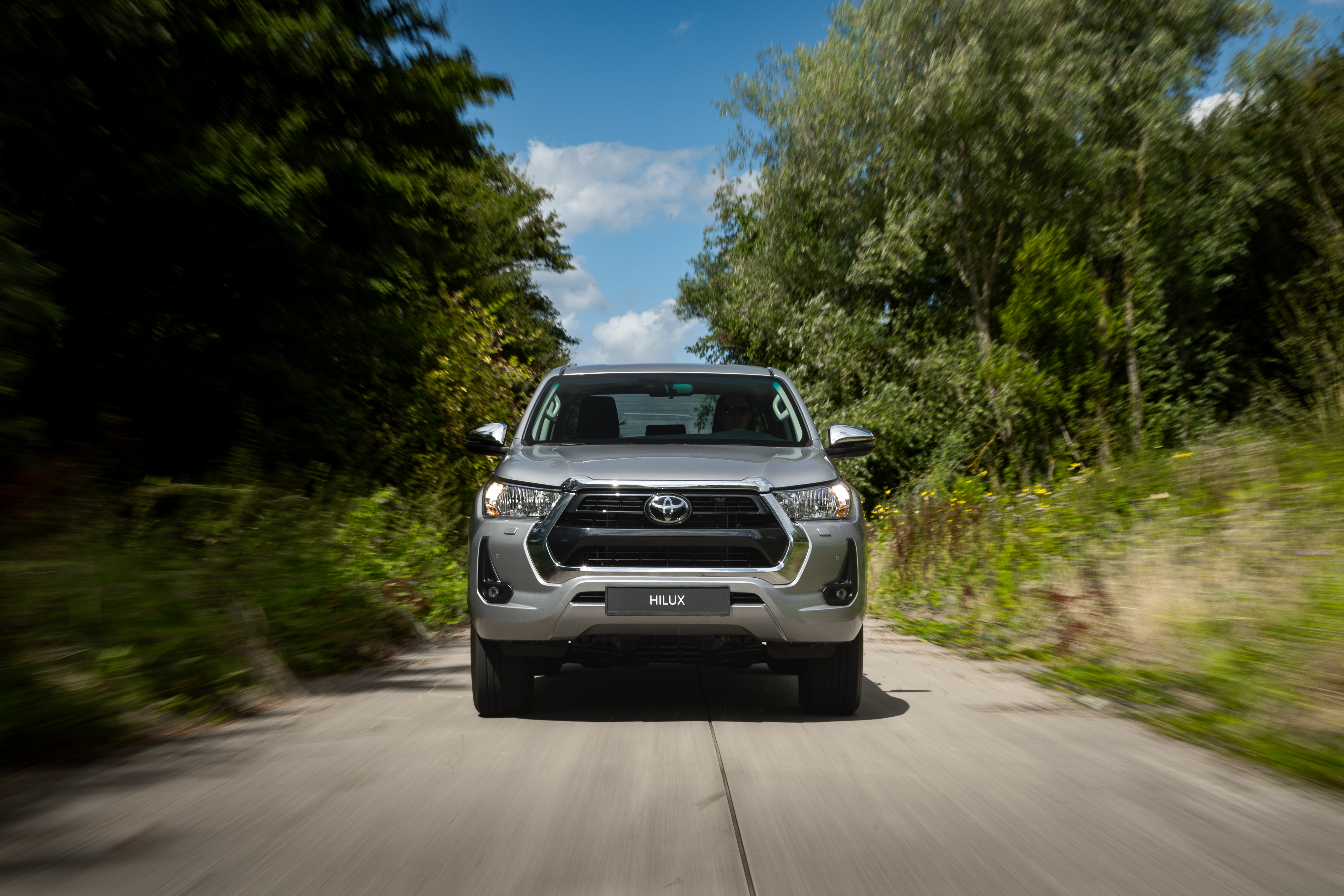 The new Toyota Hilux Hybrid 48V: uncompromised capabilities from the ...
