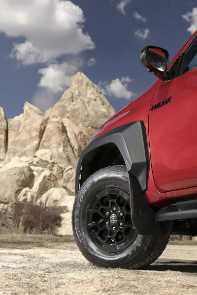 The legend grows: introducing the Toyota Hilux Hybrid 48v and GR SPORT II