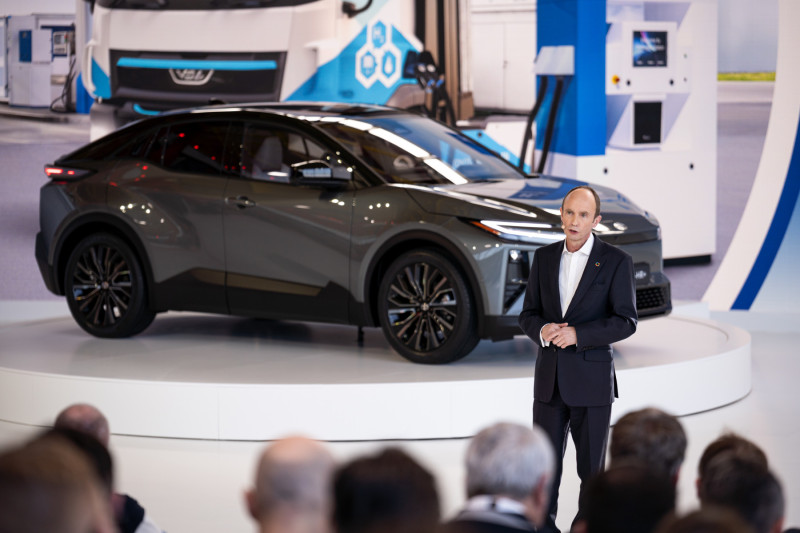 Toyota reinforces its multi-pathway approach and its commitment to ...