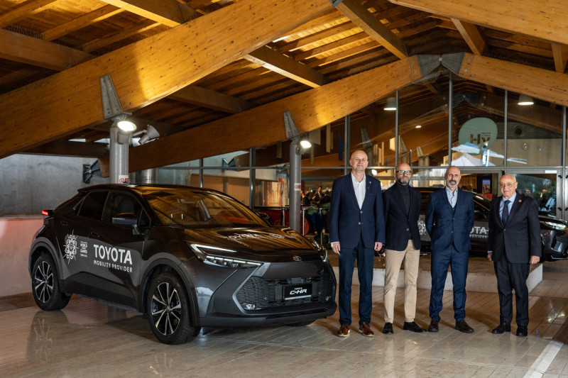 TOYOTA CONSEGNA LE PRIME VETTURE PER I GIOCHI MONDIALI INVERNALI ...