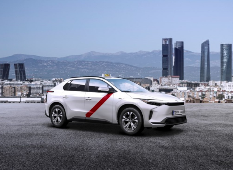 Gama taxi de Toyota: llega el bZ4X a las calles de Madrid y Barcelona