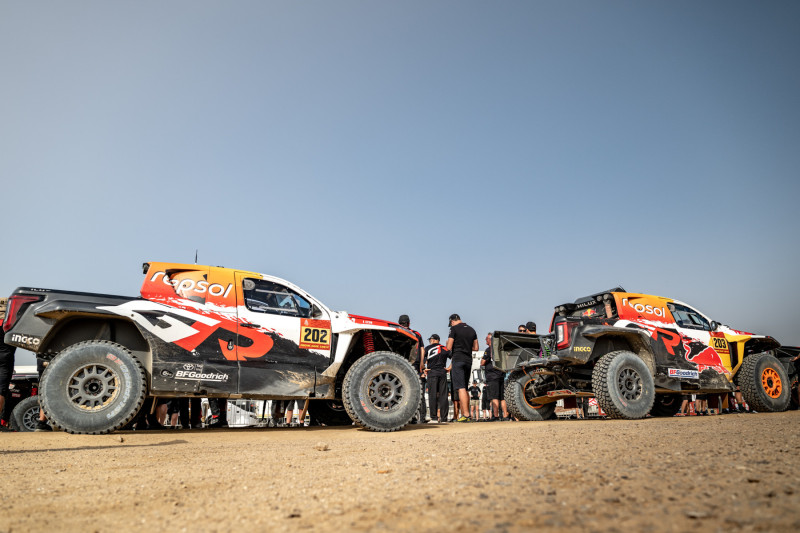 TOYOTA GAZOO Racing W2RC reaches Dakar Rally finish line