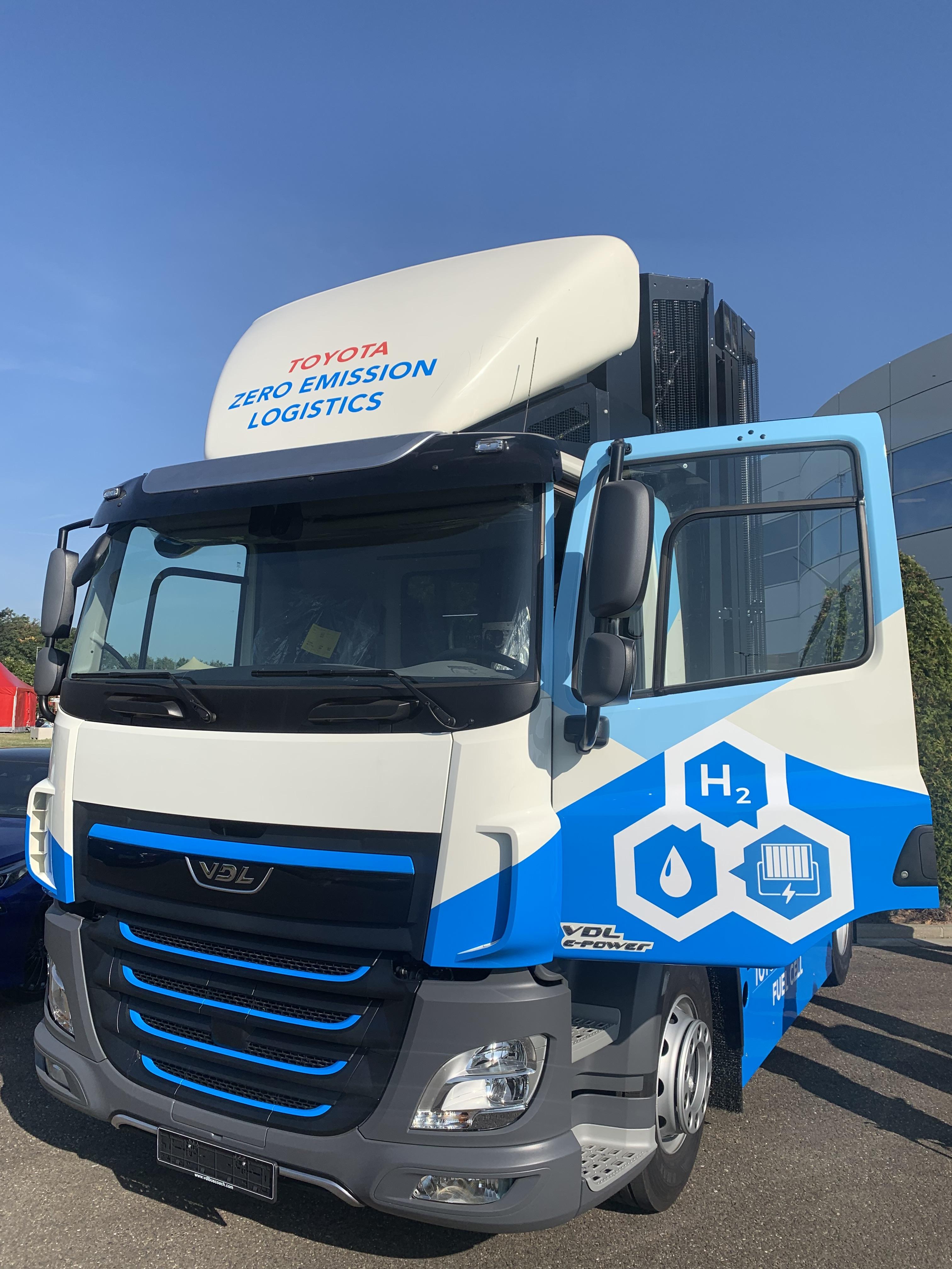VDL Groep presenta un camión de pila de combustible para la logística ...