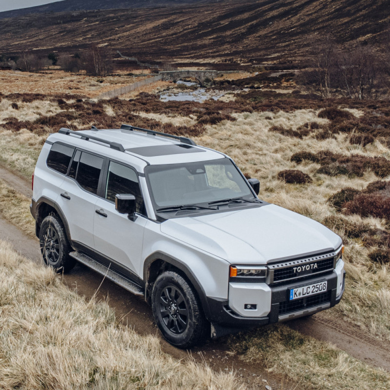 A modern icon true to its roots: the all-new Toyota Land Cruiser