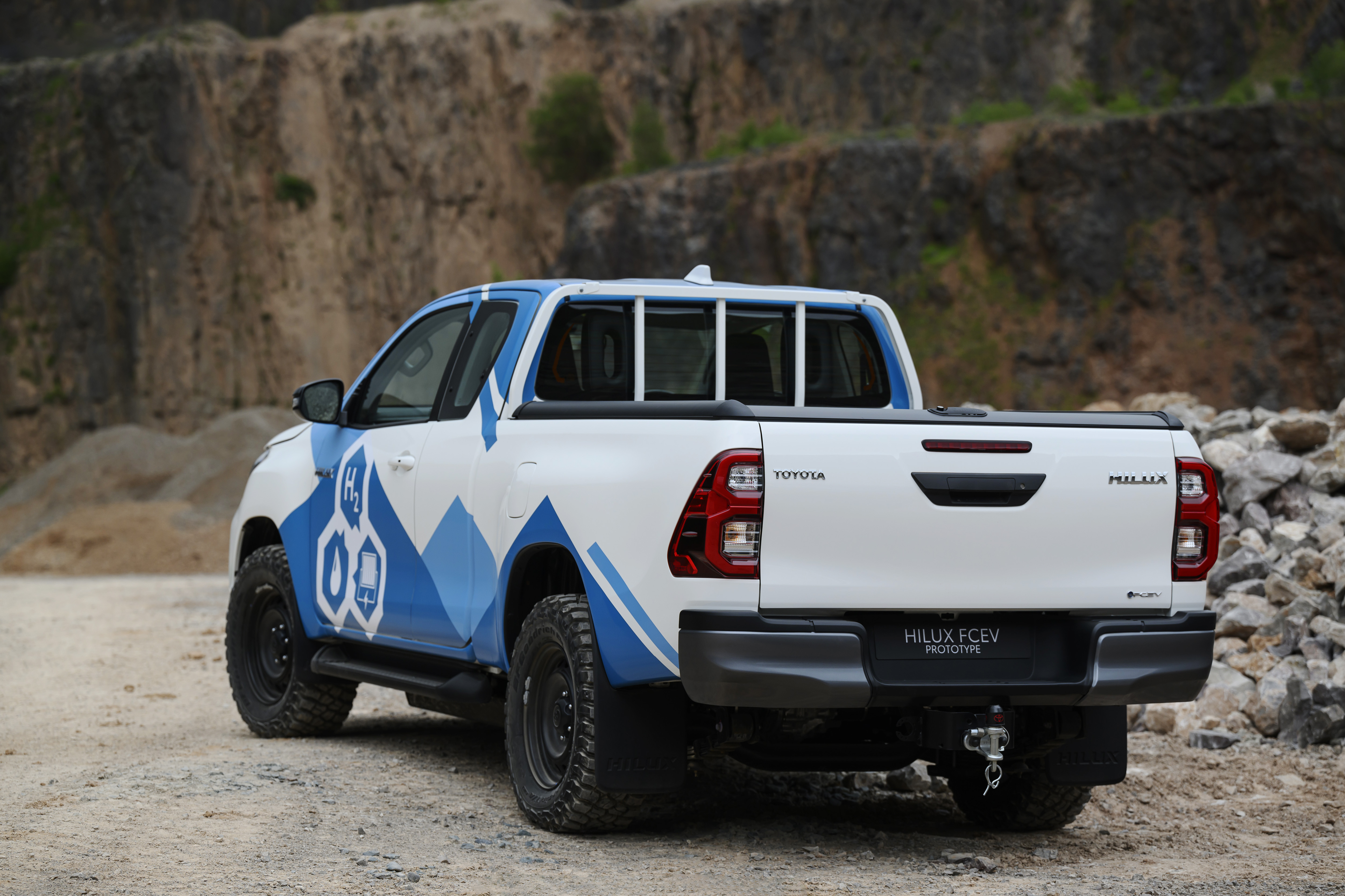 Hydrogen Fuel Cell Hilux project reaches demonstration phase