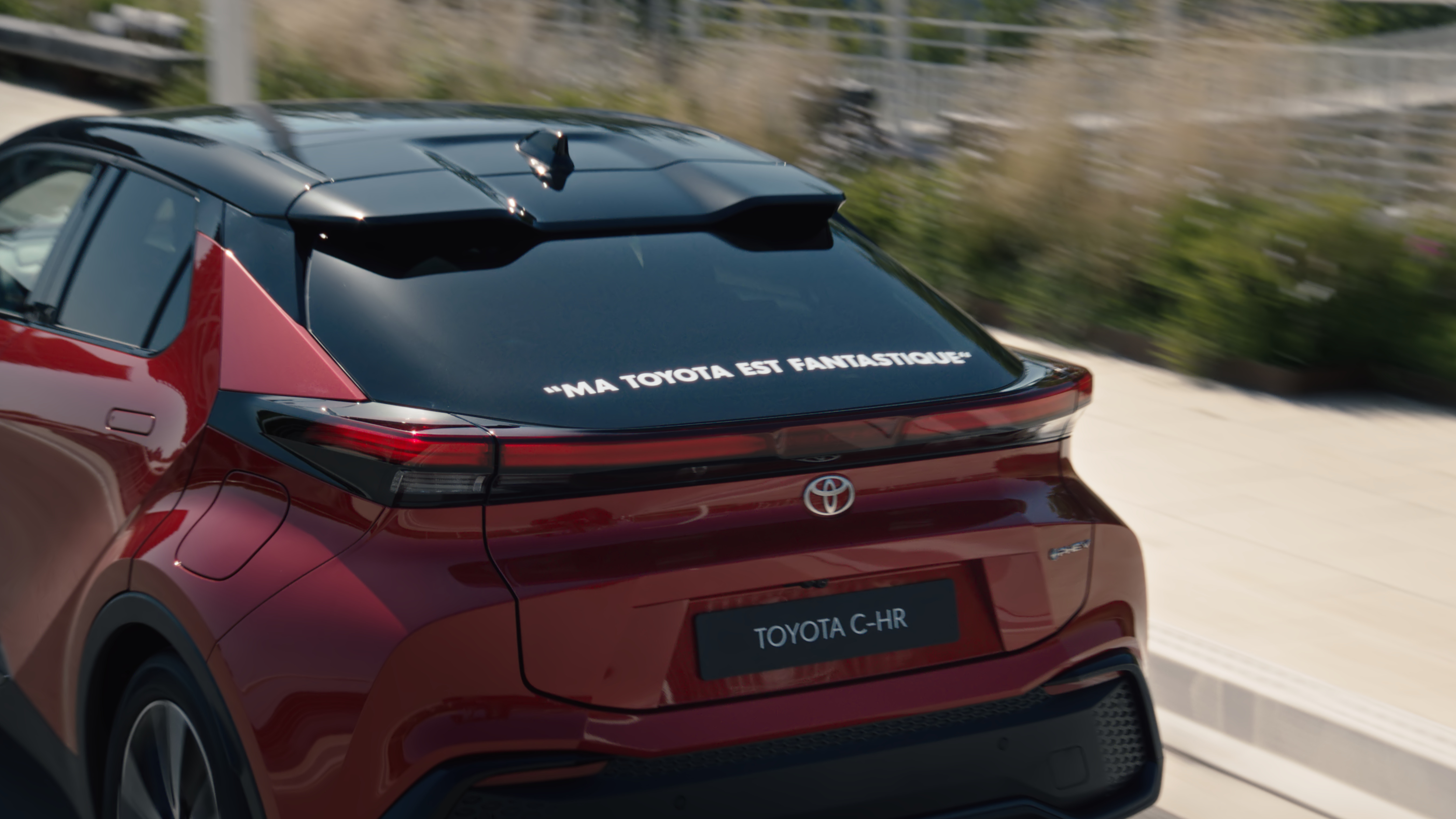 « MA TOYOTA EST FANTASTIQUE » Une campagne emblématique, réinventée