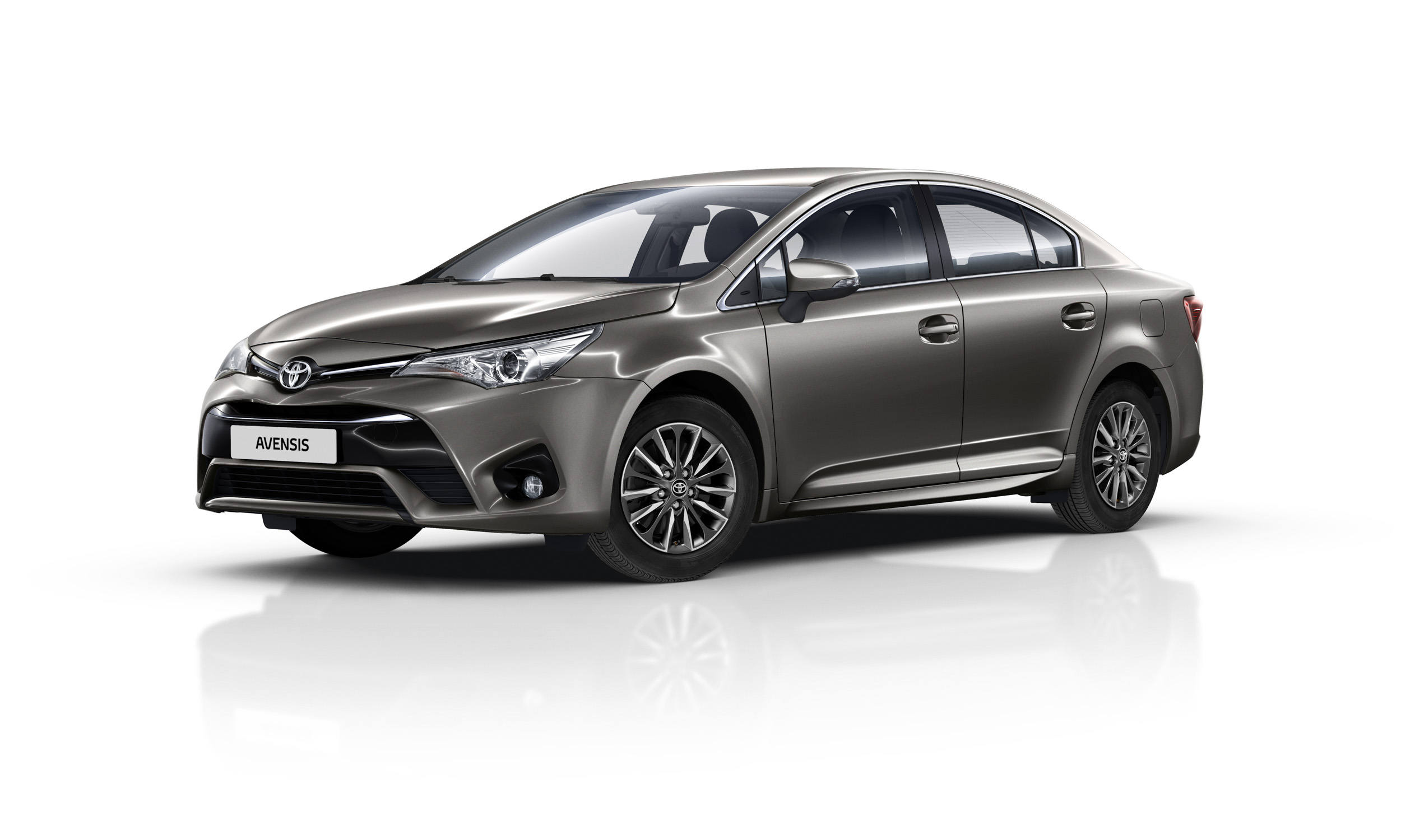 Toyota Avensis marks successful first year with further improvements ...