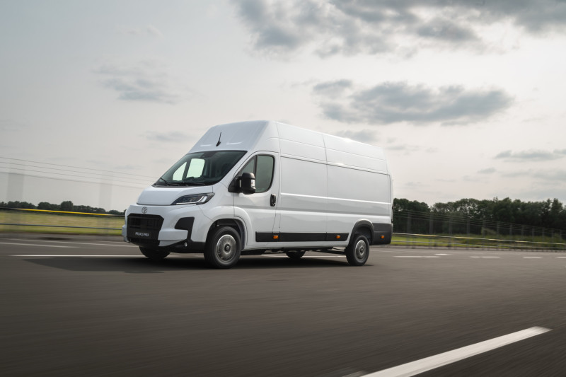 THE ALL-NEW TOYOTA PROACE MAX DELIVERS GREAT CHOICE AND VERSATILITY
