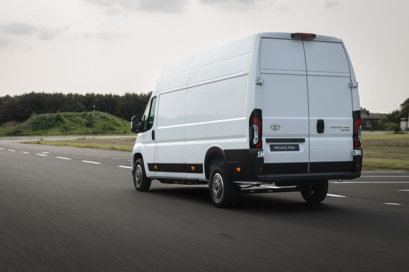THE ALL-NEW TOYOTA PROACE MAX DELIVERS GREAT CHOICE AND VERSATILITY