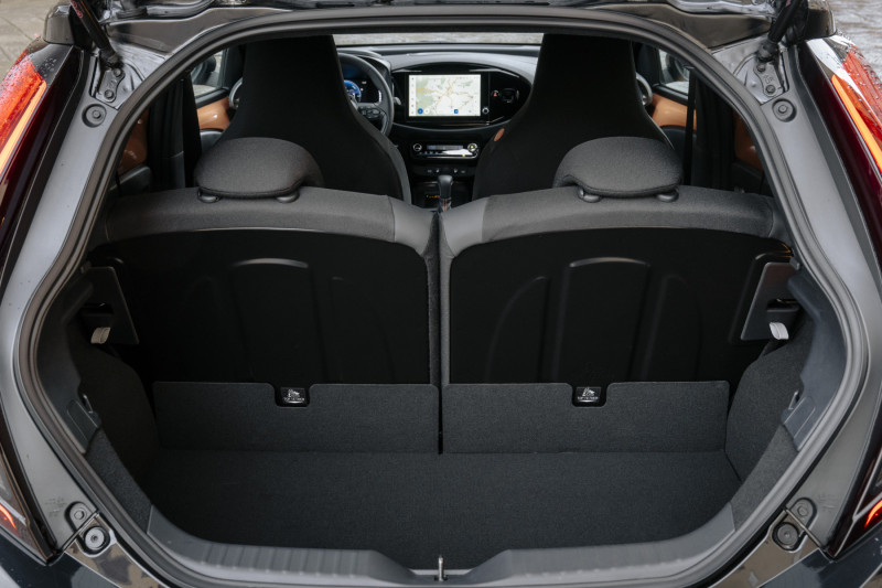 Nouvelle Toyota AYGO X : style moderne, technologie de pointe et ...