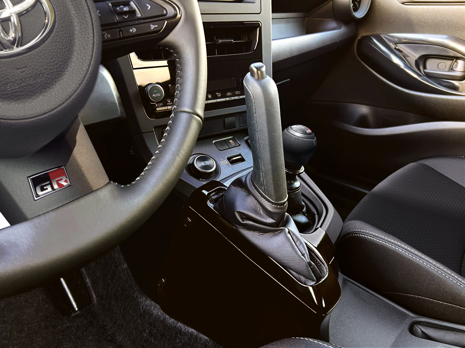 TOYOTA GAZOO Racing apporte des évolutions à la GR Yaris