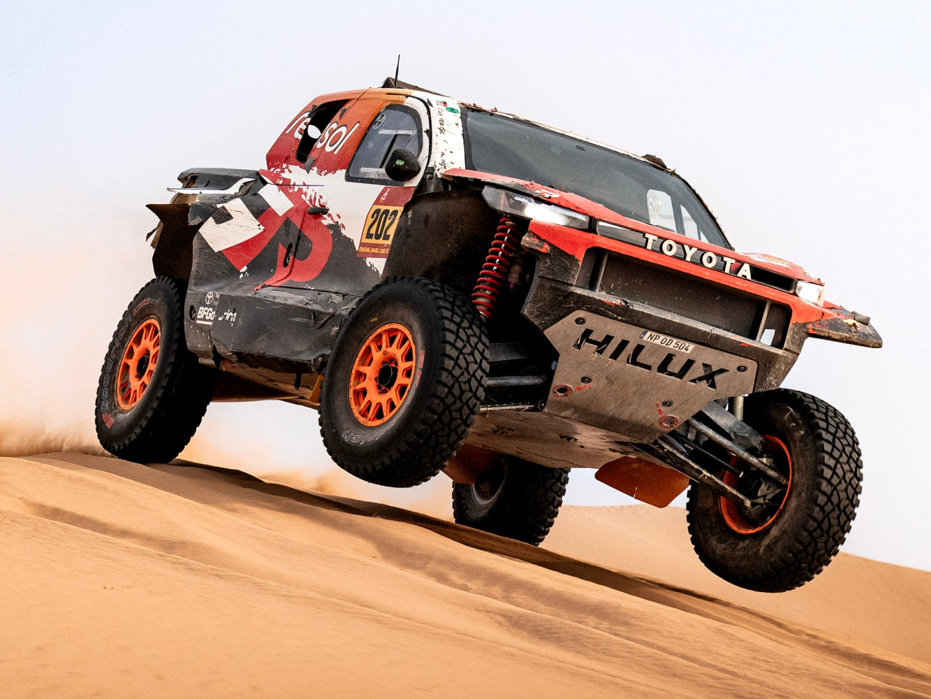 Team spirit keeps TOYOTA GAZOO Racing W2RC’s challenge alive on Stage 10