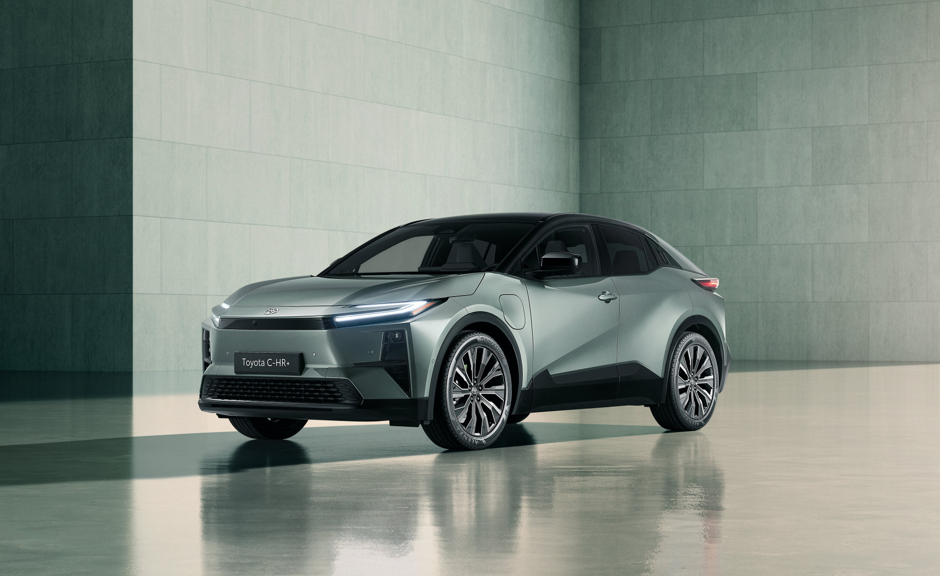 Première mondiale du nouveau Toyota C-HR+, 100 % électrique