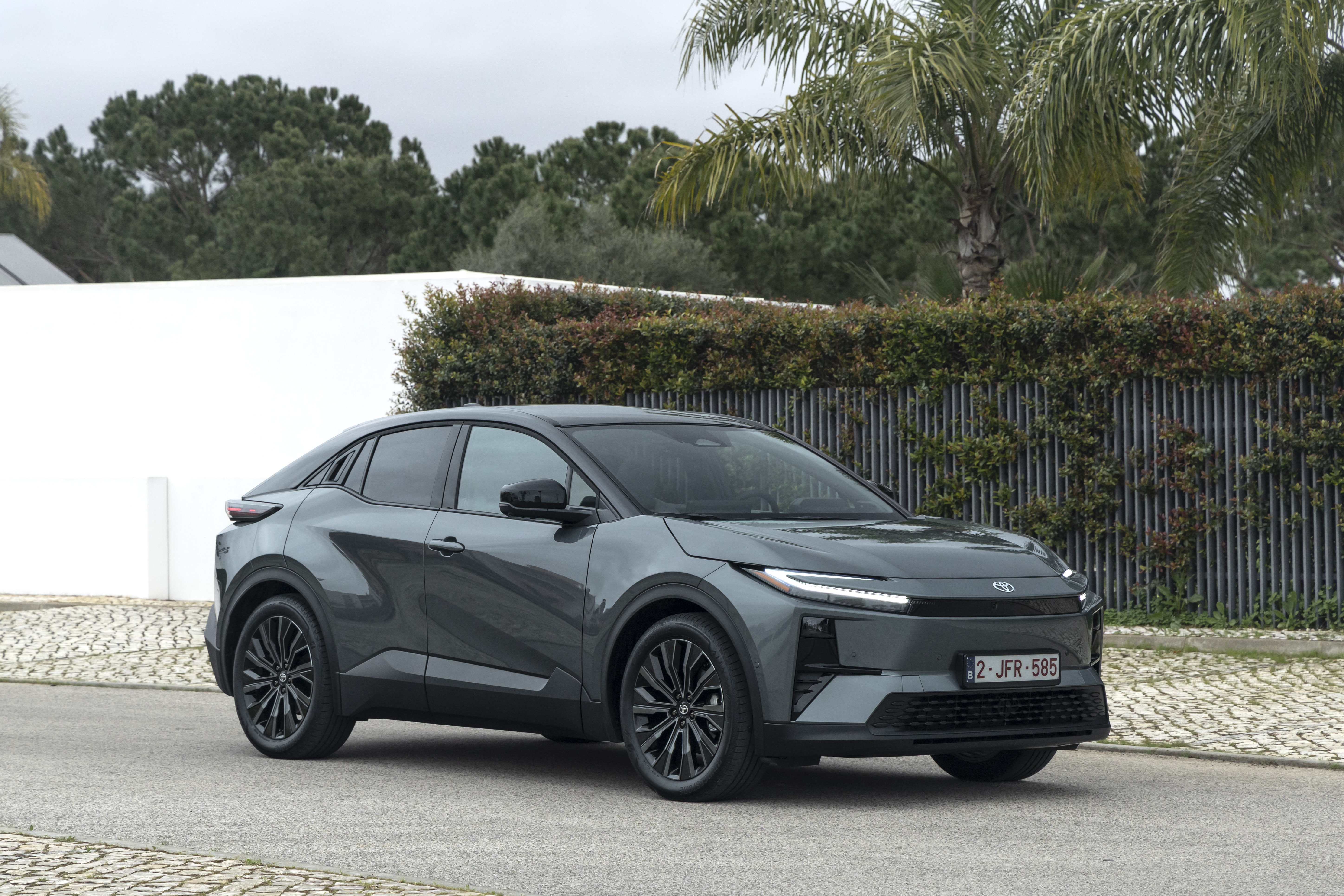 The all-new Toyota C−HR+: stand-out design and superior BEV credentials