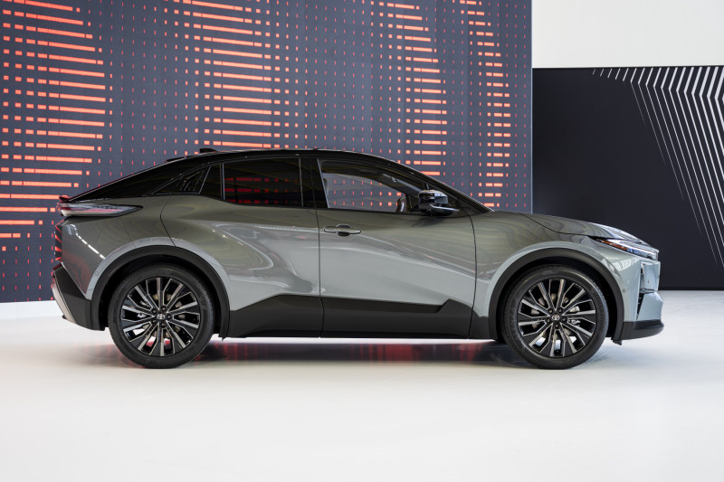 Nuevo Toyota CHR+ 2025 coche eléctrico de batería | Toyota