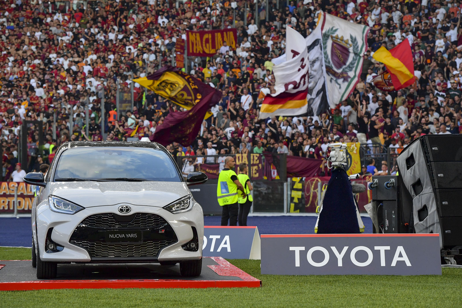 UNA TOYOTA YARIS HYBRID GR SPORT PER LA VINCITRICE DEL CONCORSO ‘OGNI ...